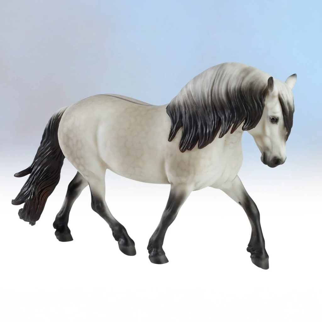 Breyer 'Rowan' Highland Pony Full Mane Premier Club Horse – Pinehaven ...