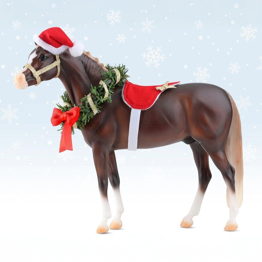 Breyer 'Mouse' Winterfest 2023 Christmas Horse – Pinehaven Ponies