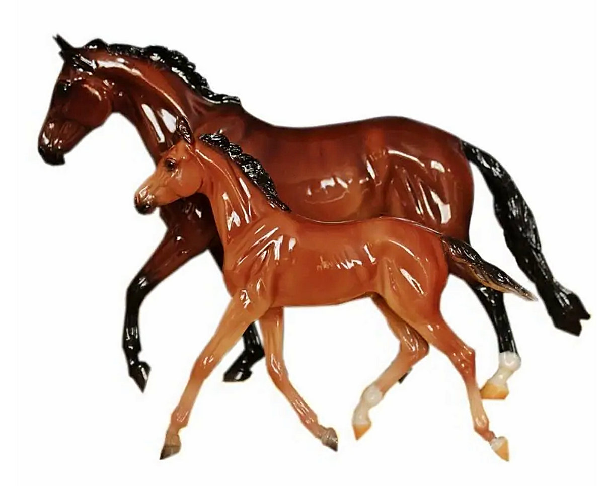 Breyer Glossy GG Valentine and Heartbreaker (No Box) – Pinehaven Ponies